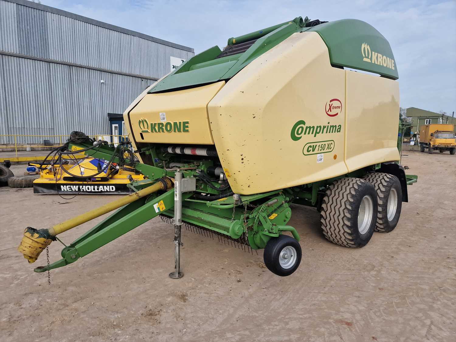 Lot 134 - 2014 Krone Comprima CV155XC Twin Axle PTO