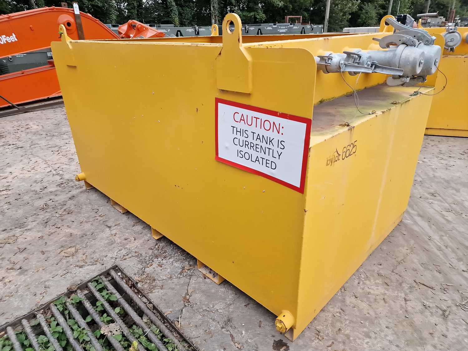 Lot 656 - 1000 Gallon Garic Settlement Tank